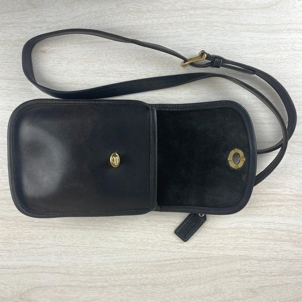 Coach | Bags | Vintage Coach Side Pack 9978 Crossbody Bag Black Leather ...